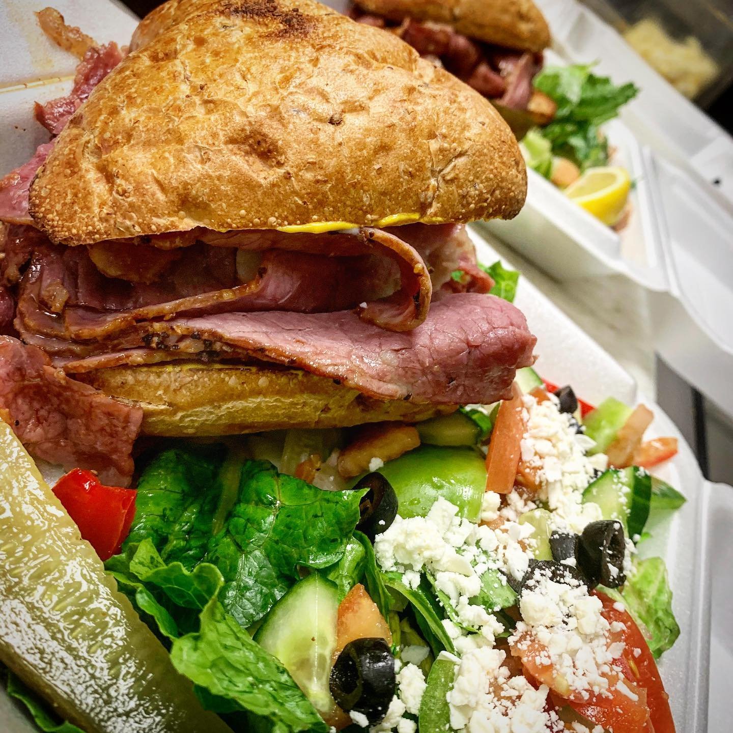 Carlito's Pizzaria Banff: Savour Homemade Pizza and Local Delights till ...